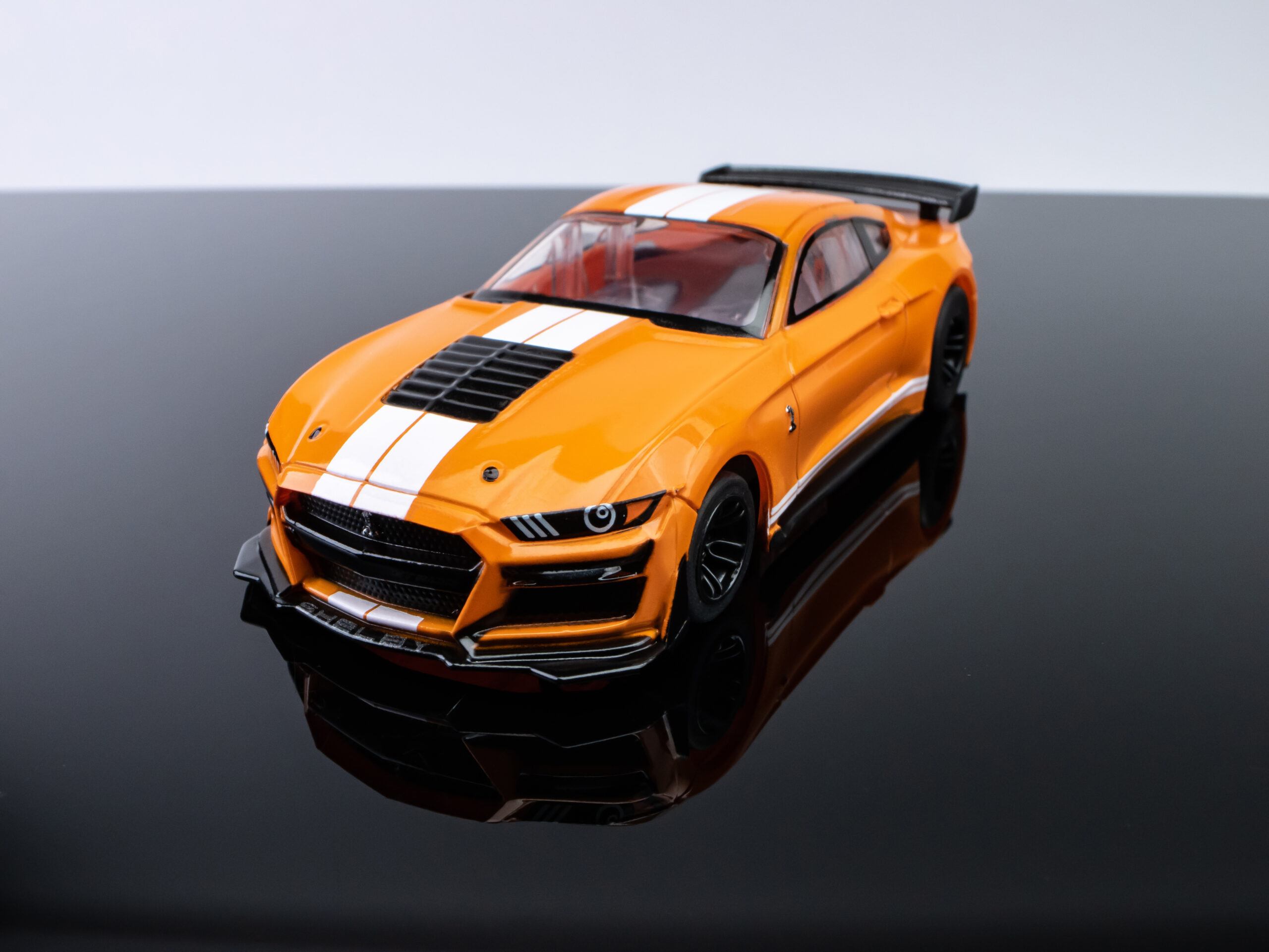 22069 Shelby Mustang GT500 Twister Orange - Front Angle Glam | AFX Racing