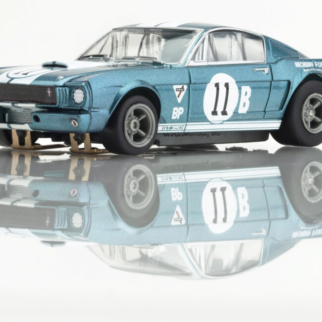 1965 Shelby Mustang GT350R Donohue Blu/Wht | AFX Racing